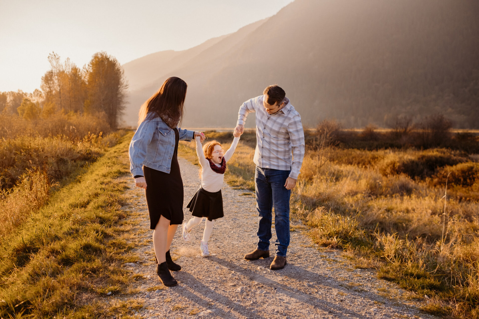 6 types of family photos you'll see in your family photo session